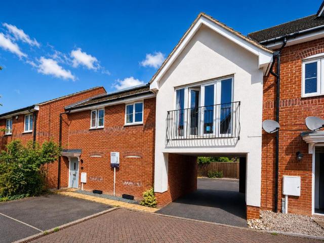 2 bedroom house for sale
