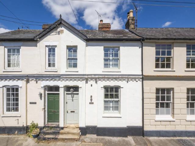 2 bedroom house for sale