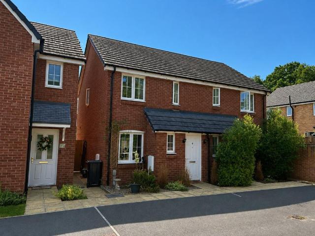 2 bedroom house for sale