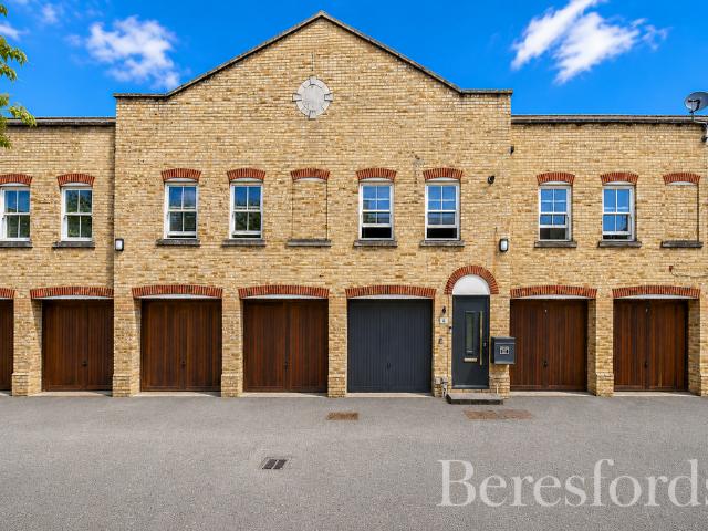 2 bedroom house for sale