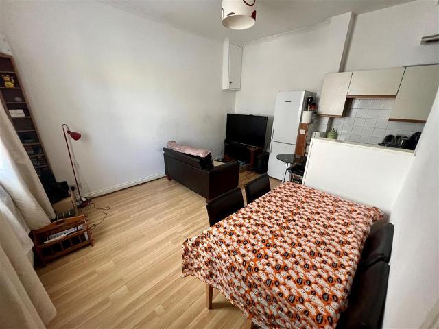 2 bedroom house for sale