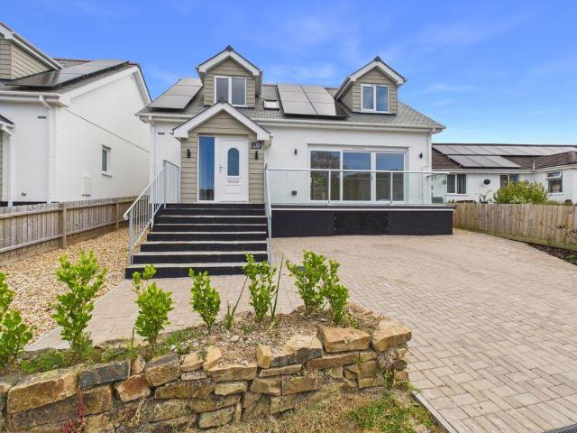 2 bedroom house for sale