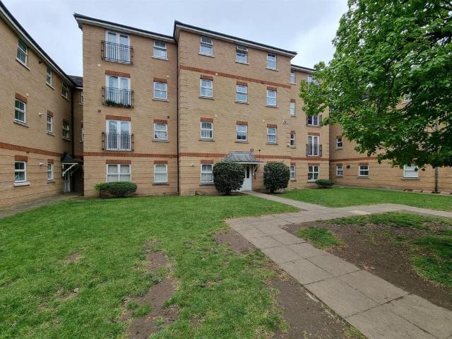 2 bedroom house for sale