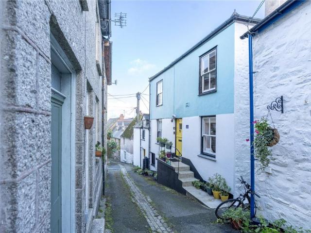 2 bedroom house for sale