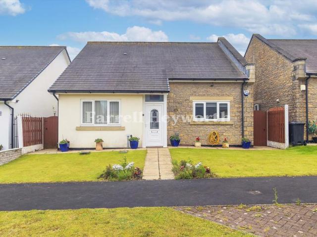 2 bedroom house for sale
