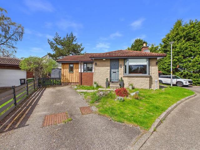 2 bedroom house for sale