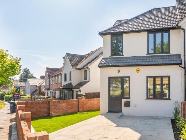 2 bedroom house for sale