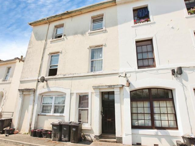 2 bedroom house for sale