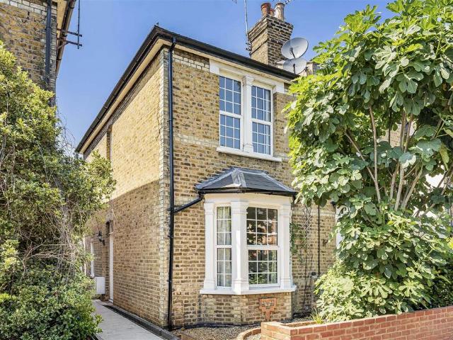 2 bedroom house for sale