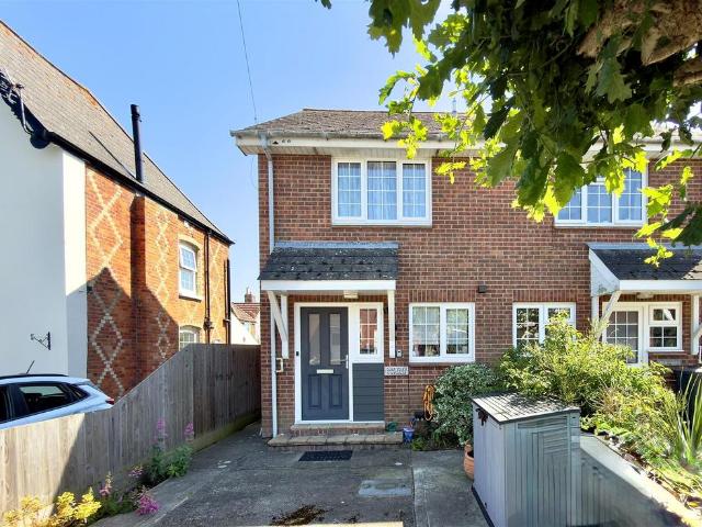 2 bedroom house for sale