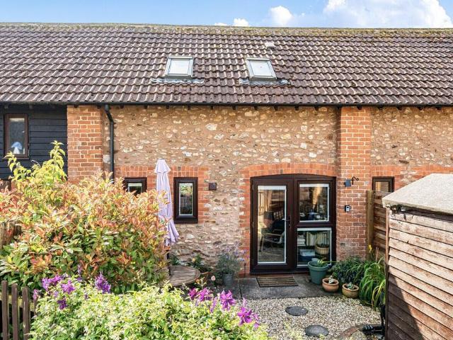 2 bedroom house for sale