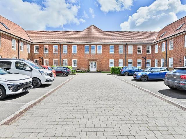 2 bedroom house for sale