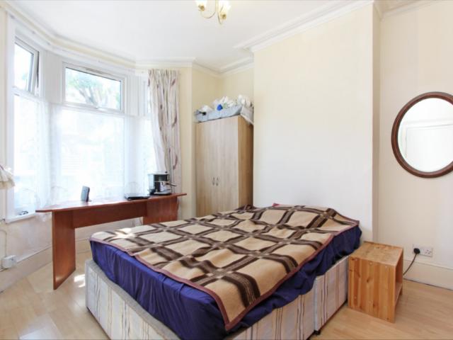 2 bedroom house for sale