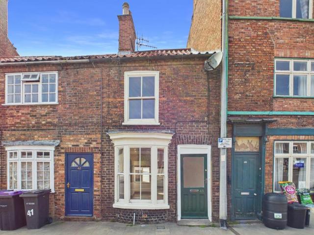 2 bedroom house for sale