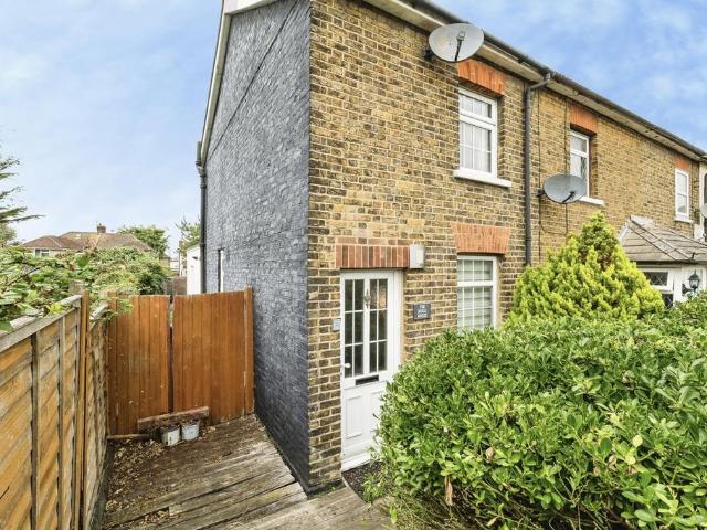 2 bedroom house for sale