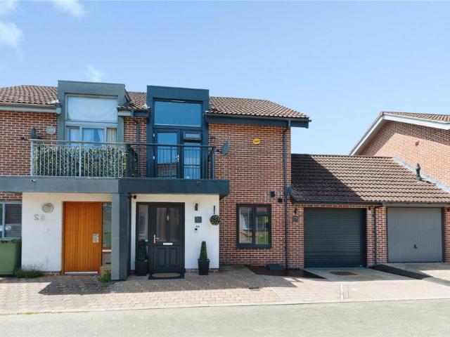 2 bedroom house for sale
