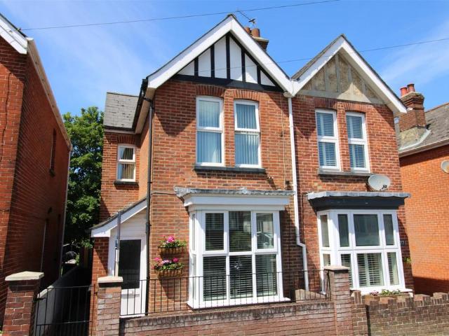 2 bedroom house for sale