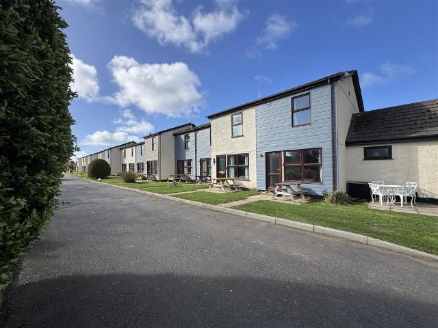 2 bedroom house for sale