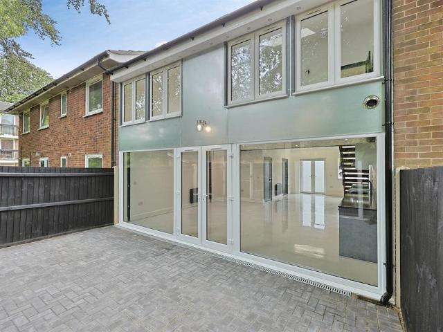 2 bedroom house for sale