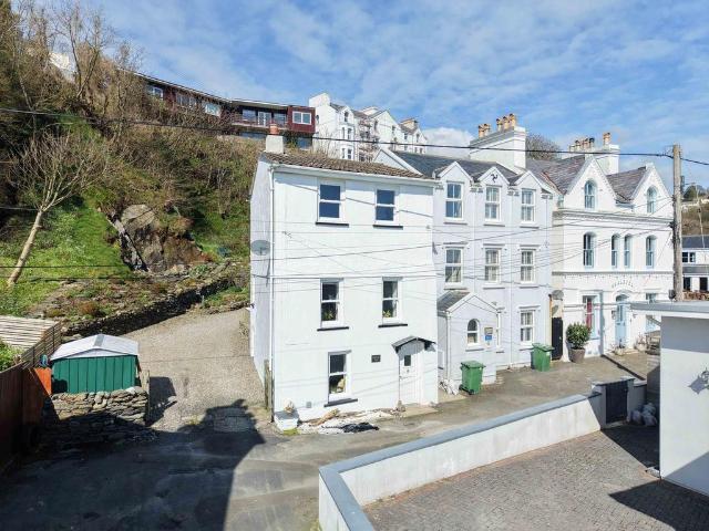 2 bedroom house for sale