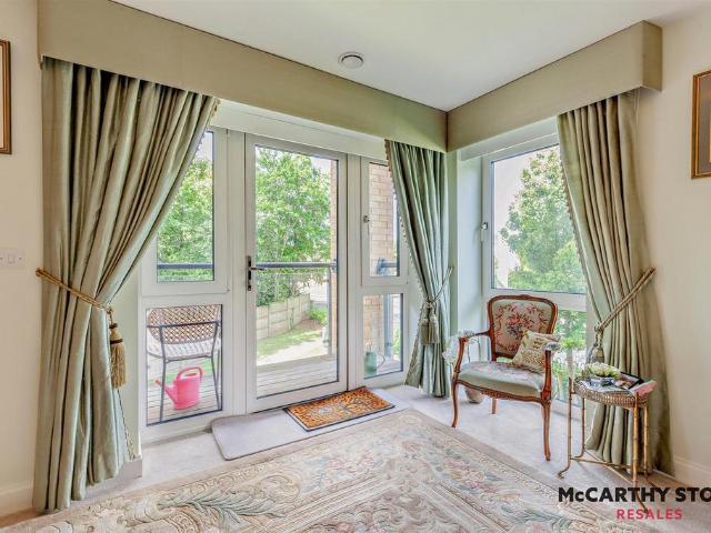 2 bedroom house for sale