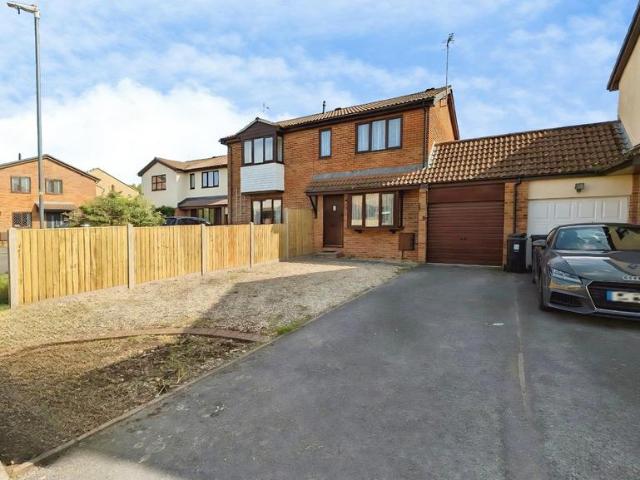 2 bedroom house for sale