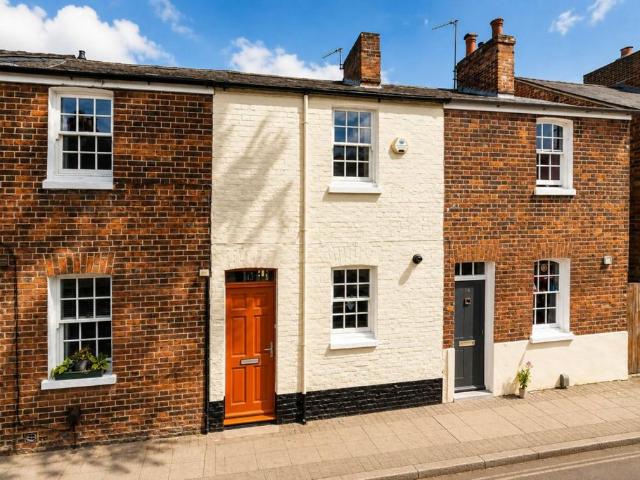 2 bedroom house for sale