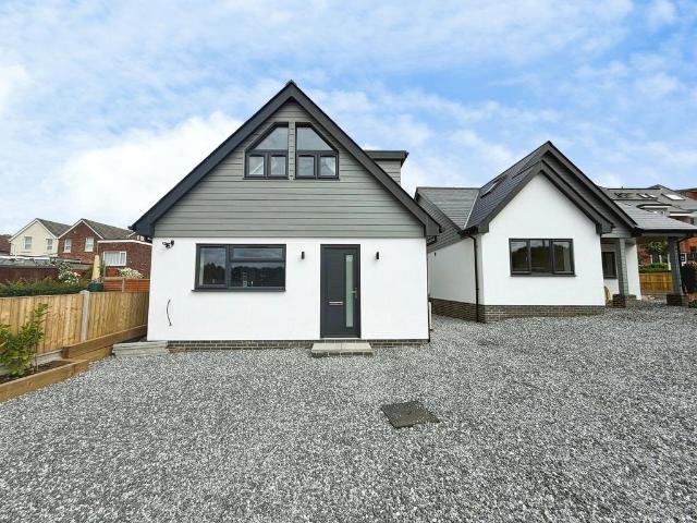 2 bedroom house for sale