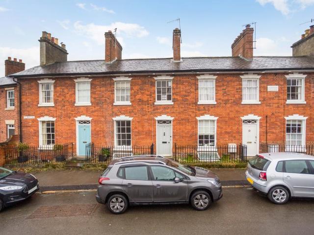 2 bedroom house for sale