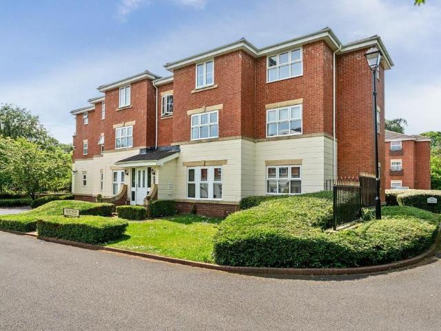 2 bedroom house for sale