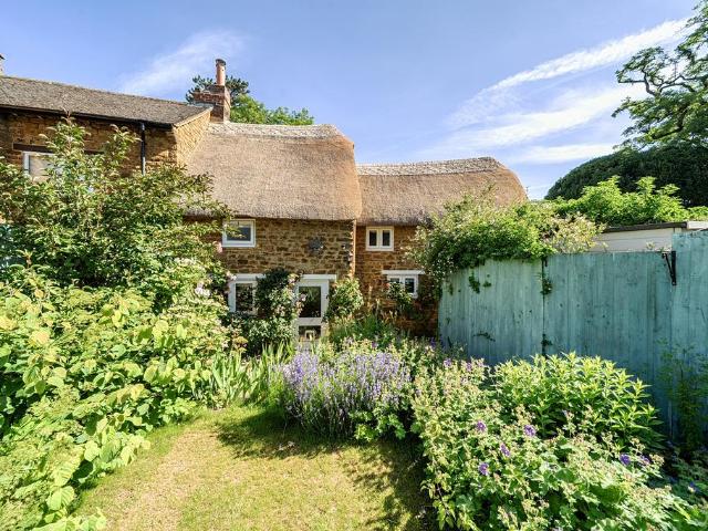 2 bedroom house for sale