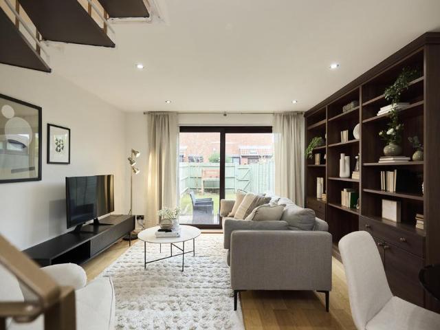 2 bedroom house for sale