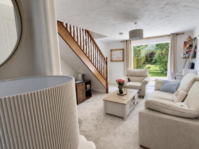 2 bedroom house for sale