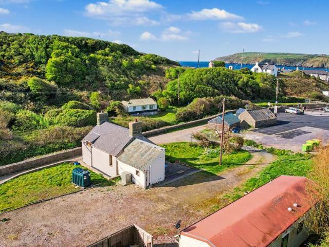 2 bedroom house for sale