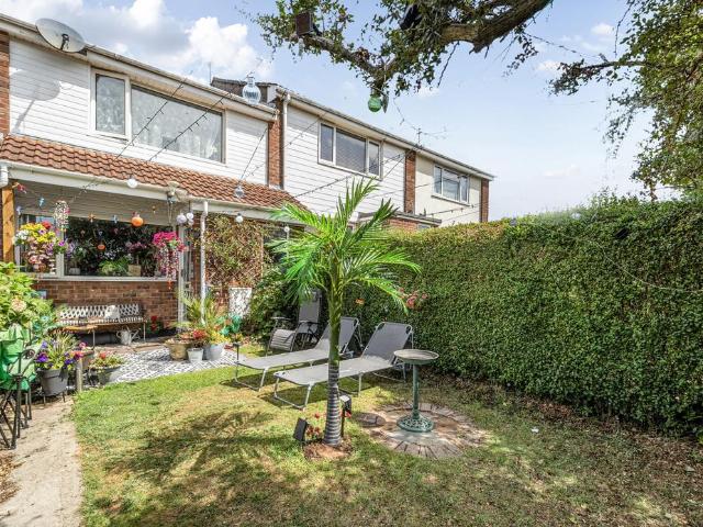 2 bedroom house for sale