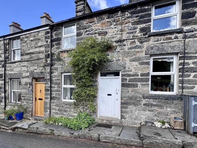 2 bedroom house for sale