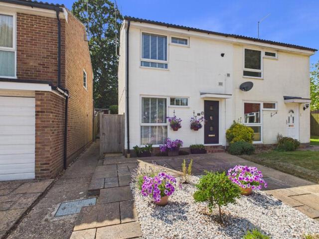 2 bedroom house for sale