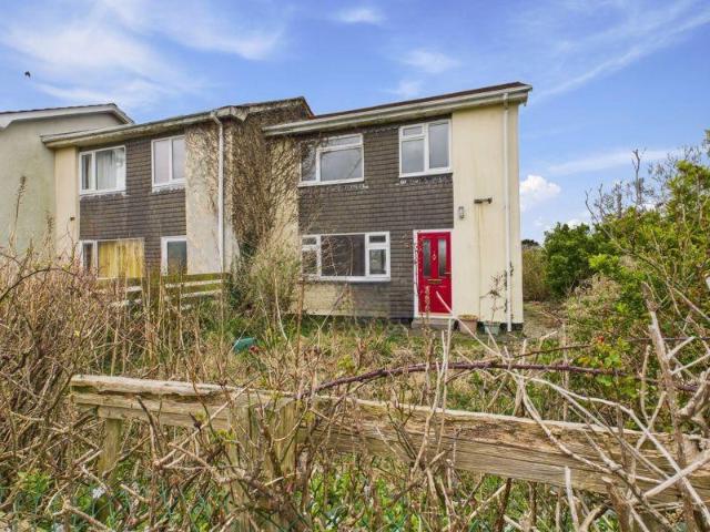 2 bedroom house for sale