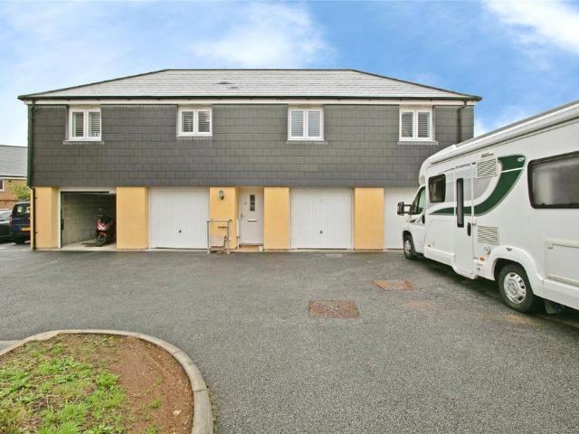 2 bedroom house for sale