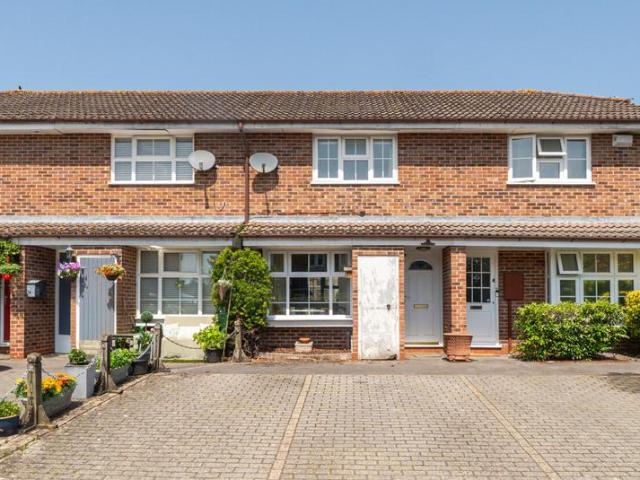 2 bedroom house for sale