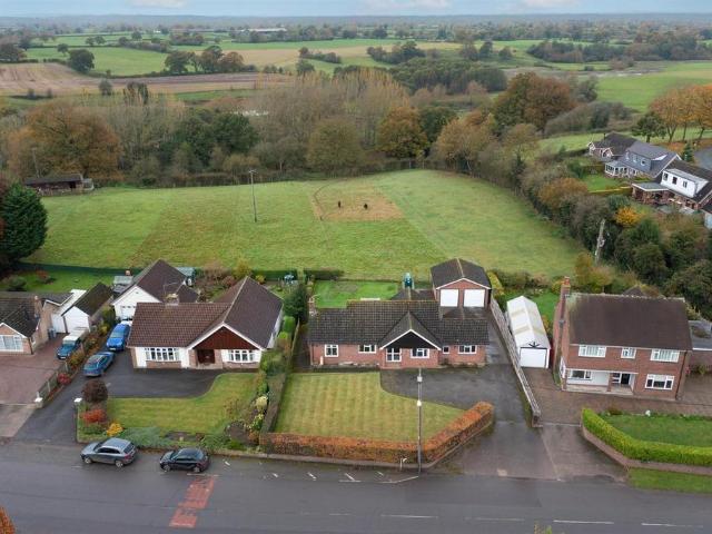 2 bedroom house for sale