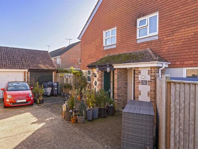 2 bedroom house for sale