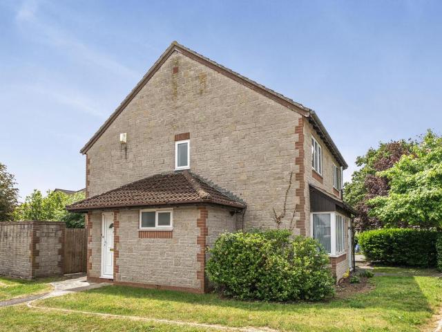 2 bedroom house for sale