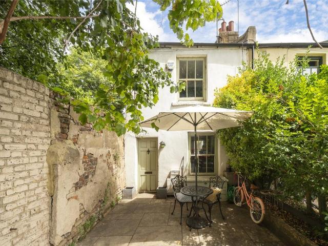 2 bedroom house for sale