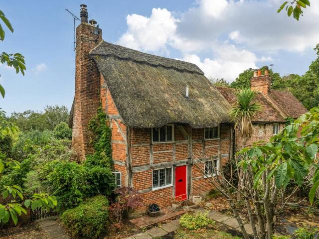 2 bedroom house for sale
