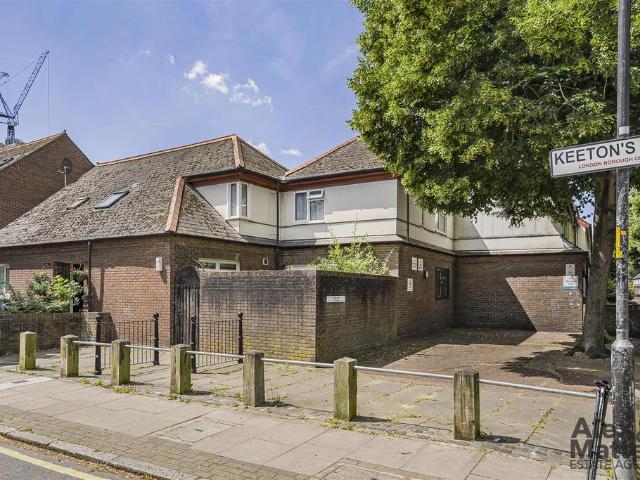 2 bedroom house for sale