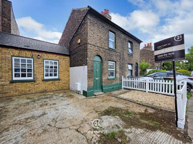 2 bedroom house for sale
