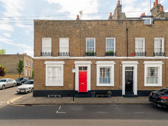 2 bedroom house for sale