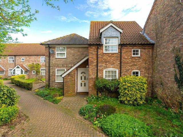 2 bedroom house for sale