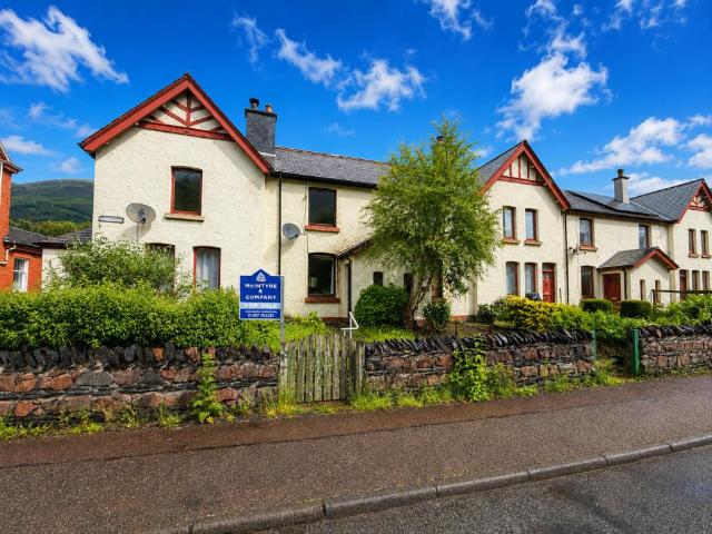 2 bedroom house for sale